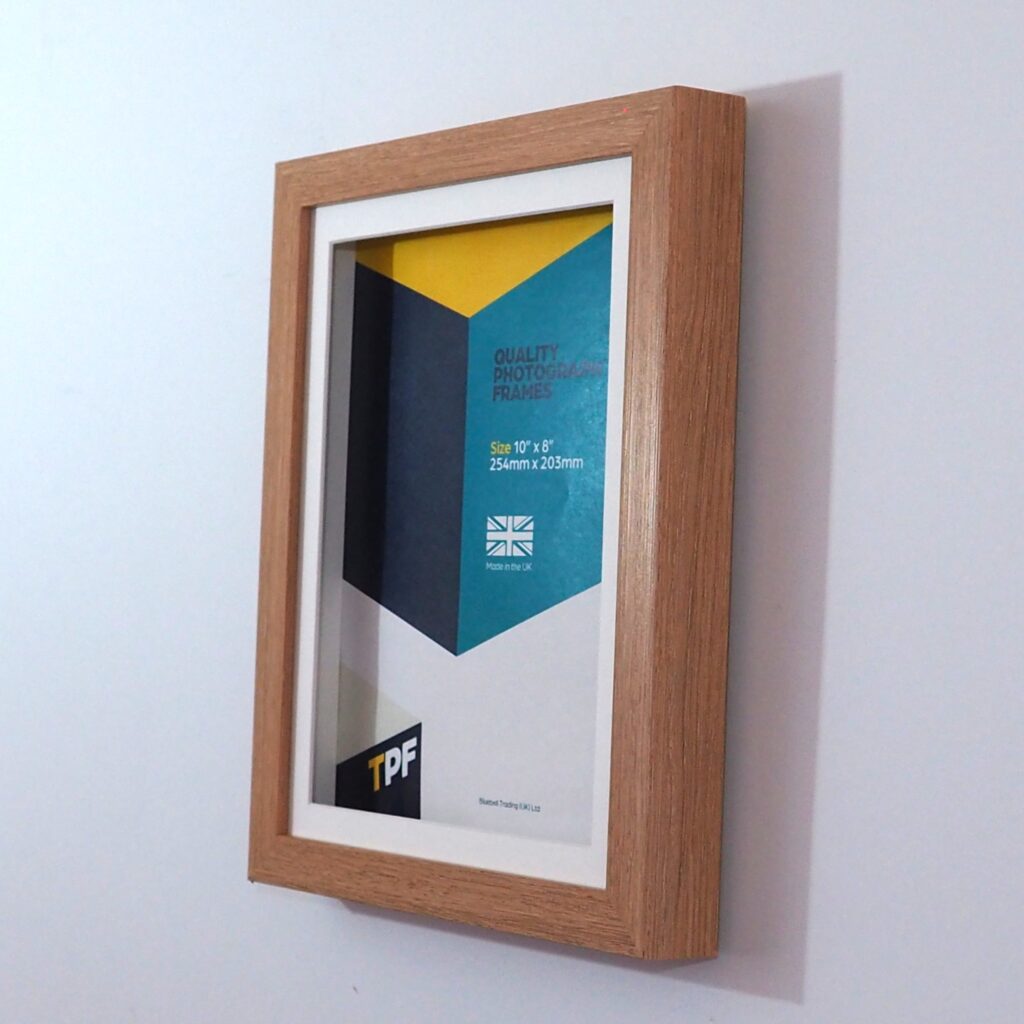 Oak Box Frame with mount | D8BM - Trade Picture Frames